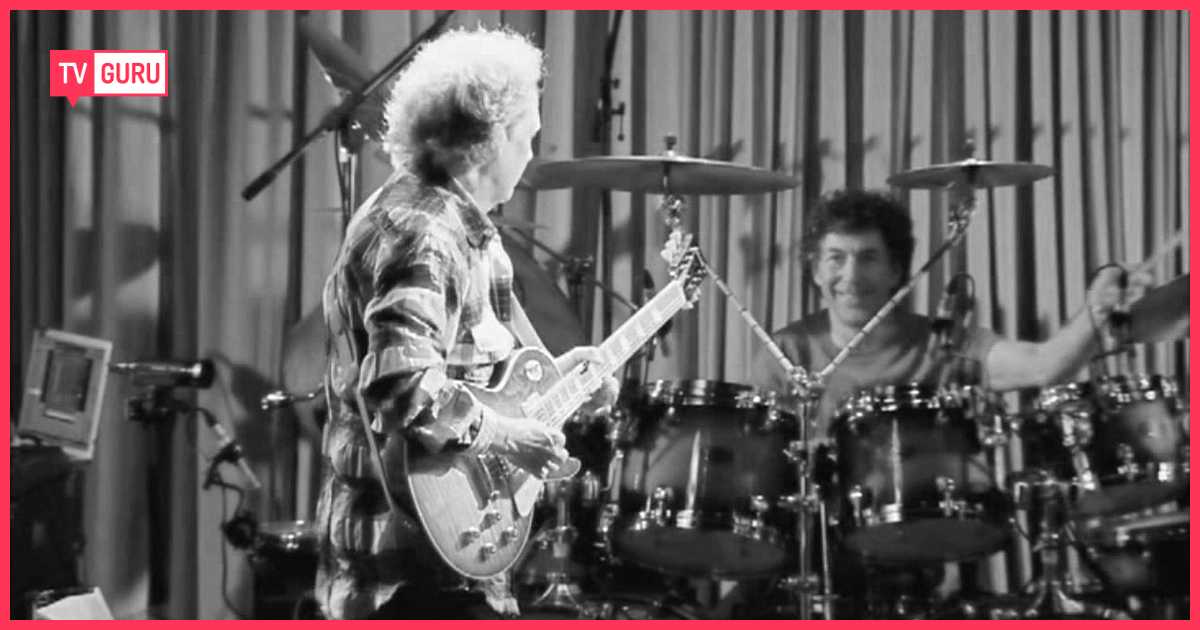 Lee Ritenour & Mike Stern: Live at Blue Note Tokyo | TV.GURU